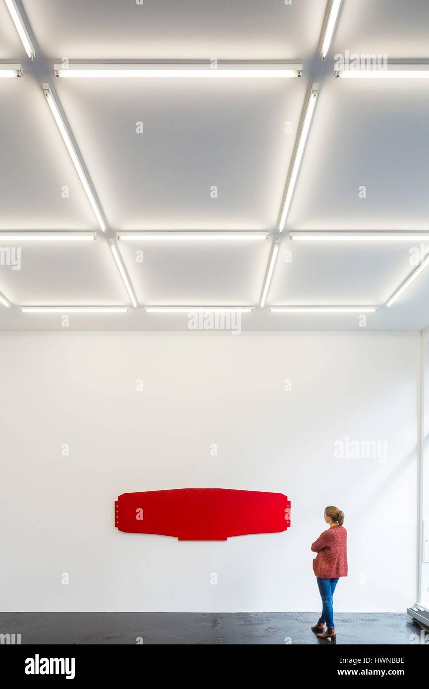 Contemporary baroque hi-res stock photography and images - Alamy