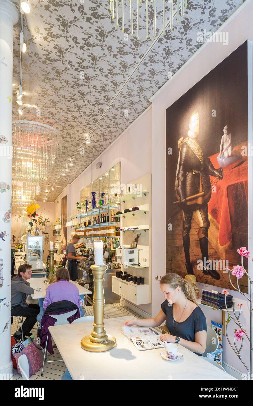 Denmark, Zealand, Copenhagen, Amagertorv, Royal Smushi Cafe, coffee ...