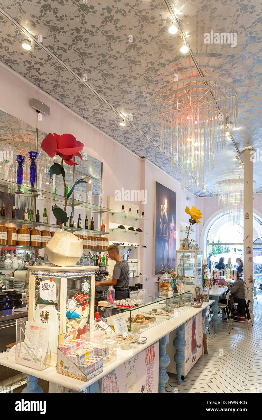 Denmark, Zealand, Copenhagen, Amagertorv, Royal Smushi Cafe, coffee ...