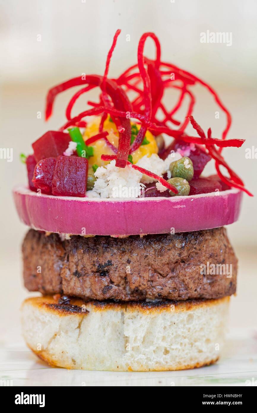 Denmark, Zealand, Copenhagen, Amagertorv, Royal Smushi Cafe, beef ...