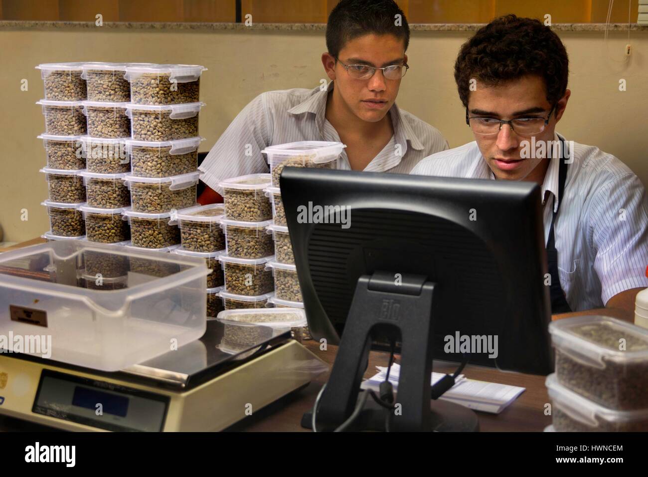 Nespresso system hi-res stock photography and images - Alamy