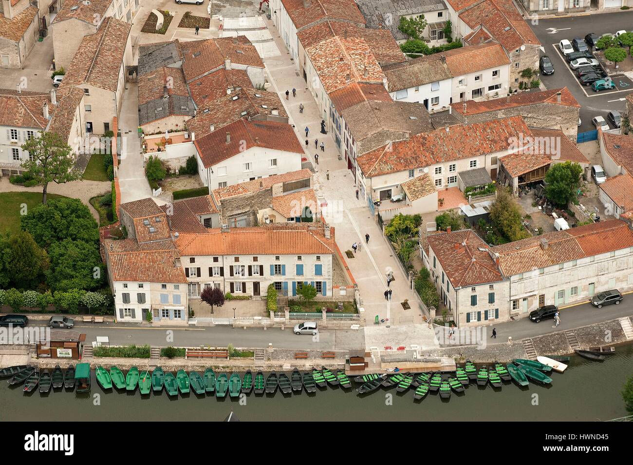France, Deux Sevres, the Marais Poitevin, the Venise Verte, Coulon ...