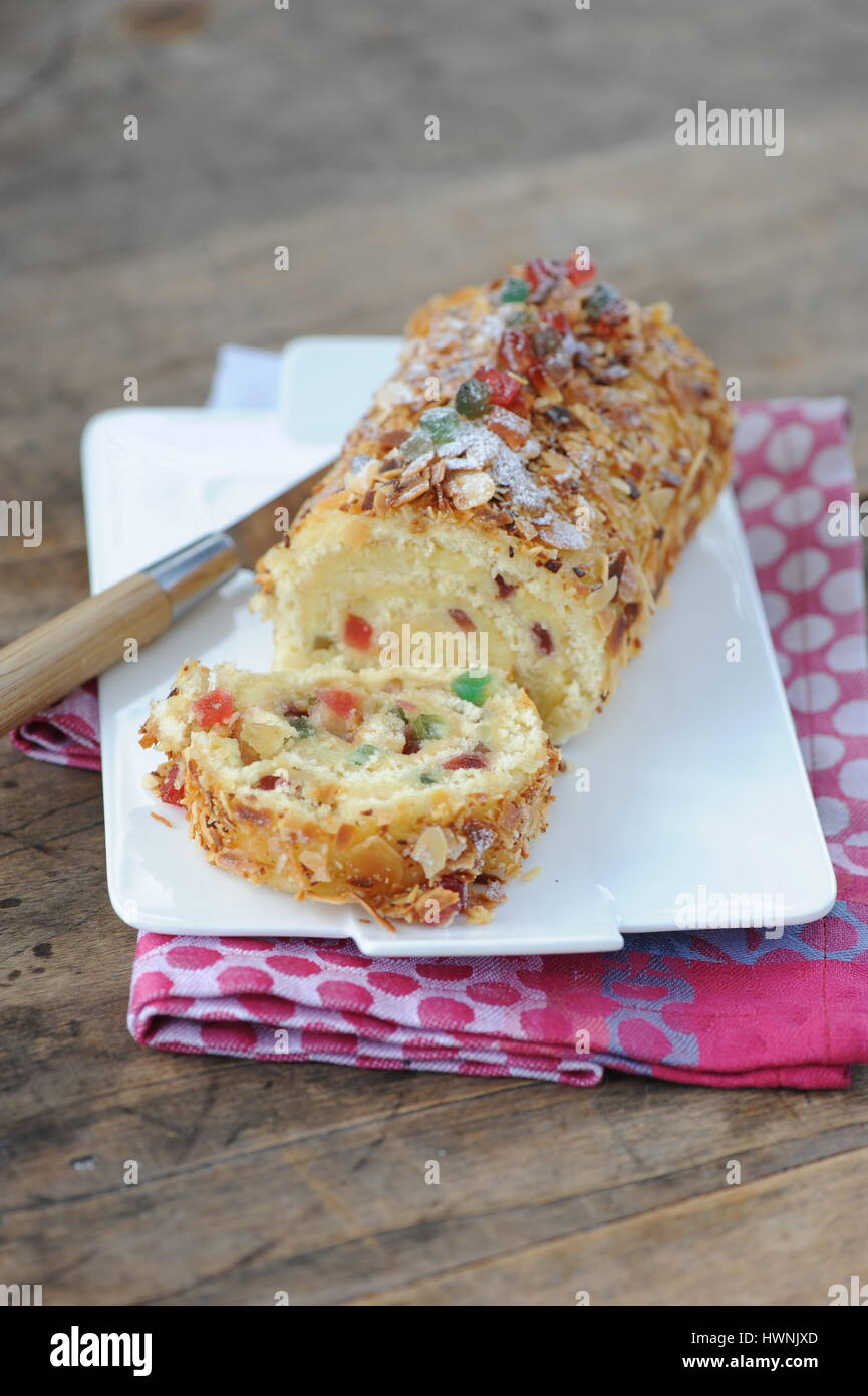 Gateau aux fruits hi-res stock photography and images - Alamy