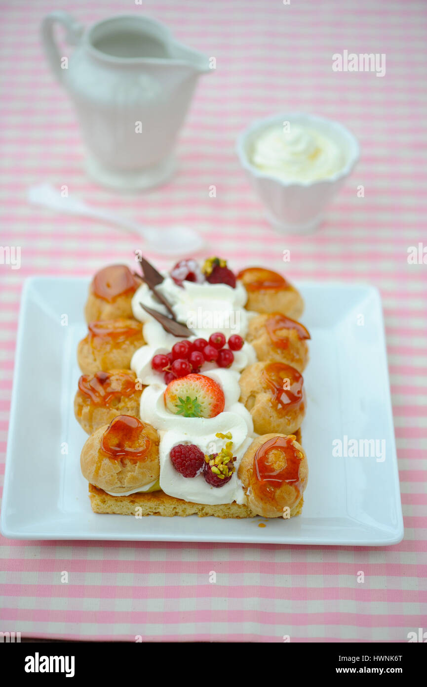 Saint honoré cake hi-res stock photography and images - Alamy