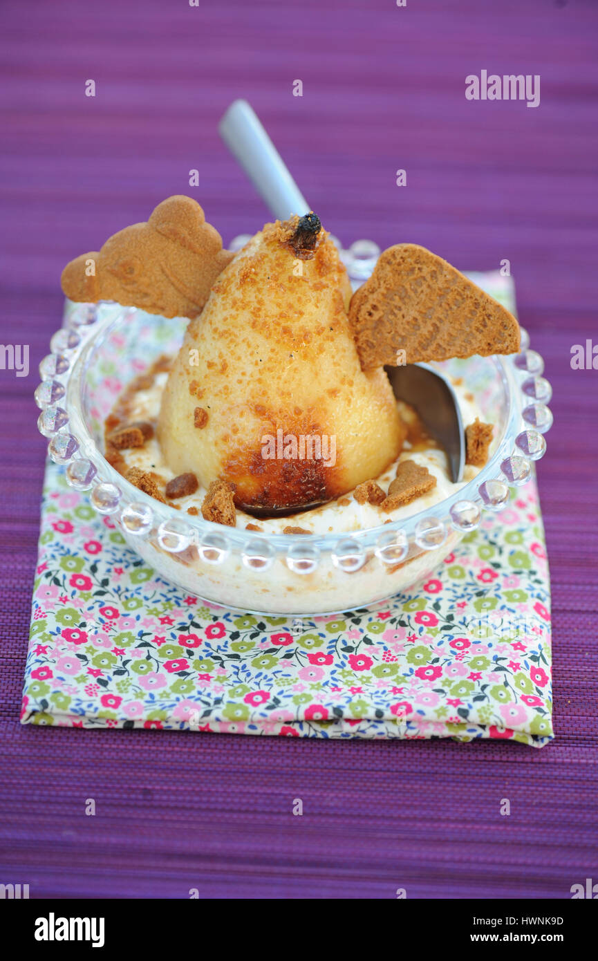 Poire rôtie aux spéculos Stock Photo - Alamy