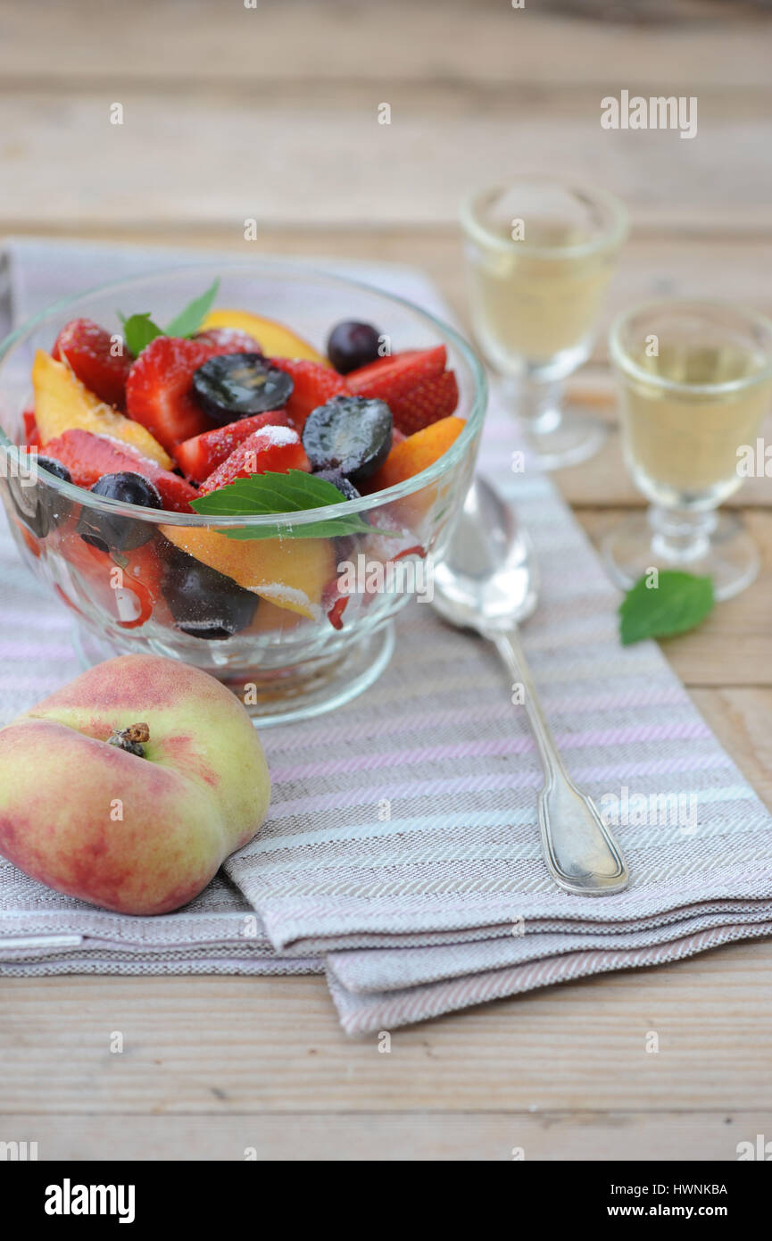 Salade de fruits hi-res stock photography and images - Alamy