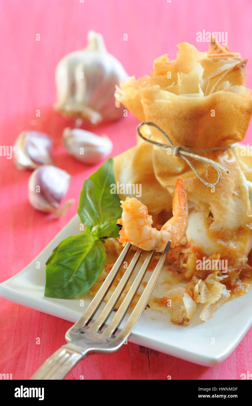 Aumônière crevettes calamars Stock Photo - Alamy