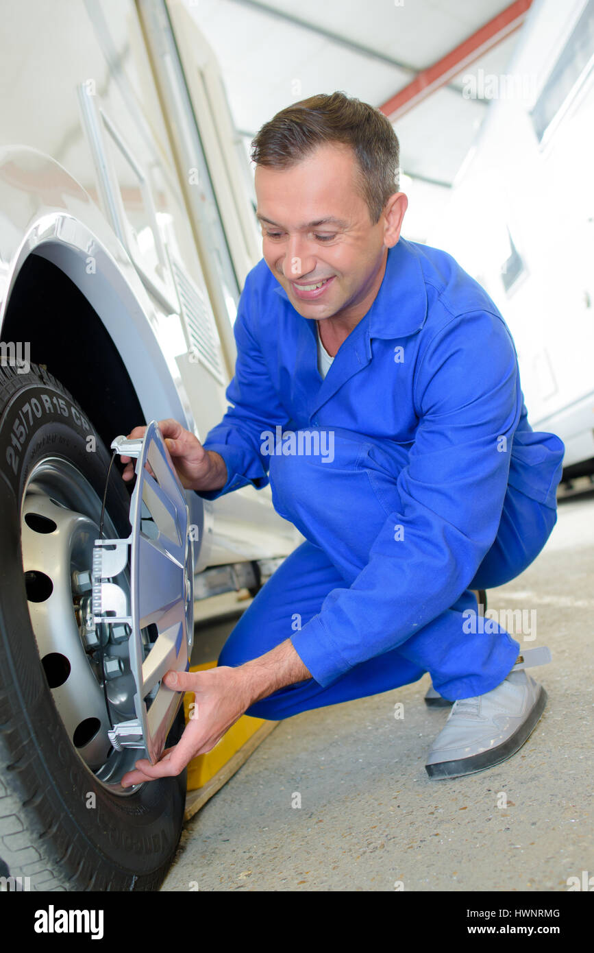 Hub cap hi-res stock photography and images - Alamy