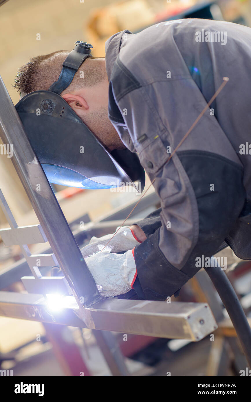 Building beam welding hi-res stock photography and images - Alamy
