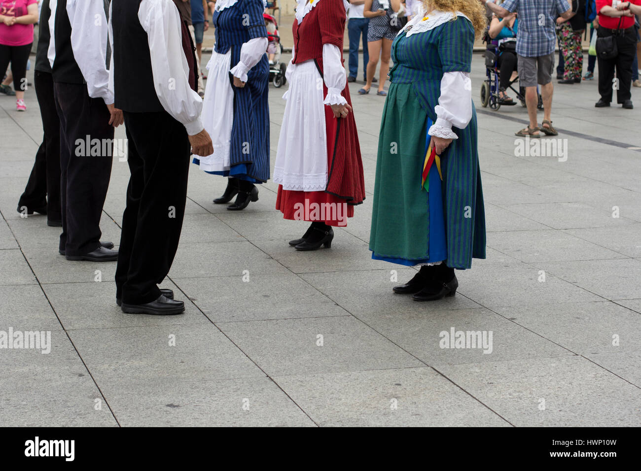 Traditional welsh costume hi-res stock photography and images - Alamy