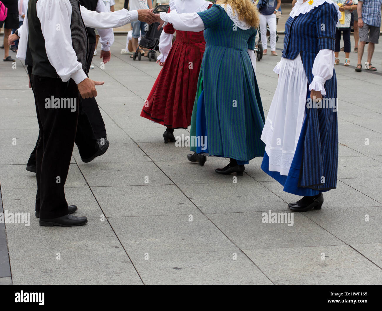Welsh dancers wear traditional costume Stock Photo - Alamy