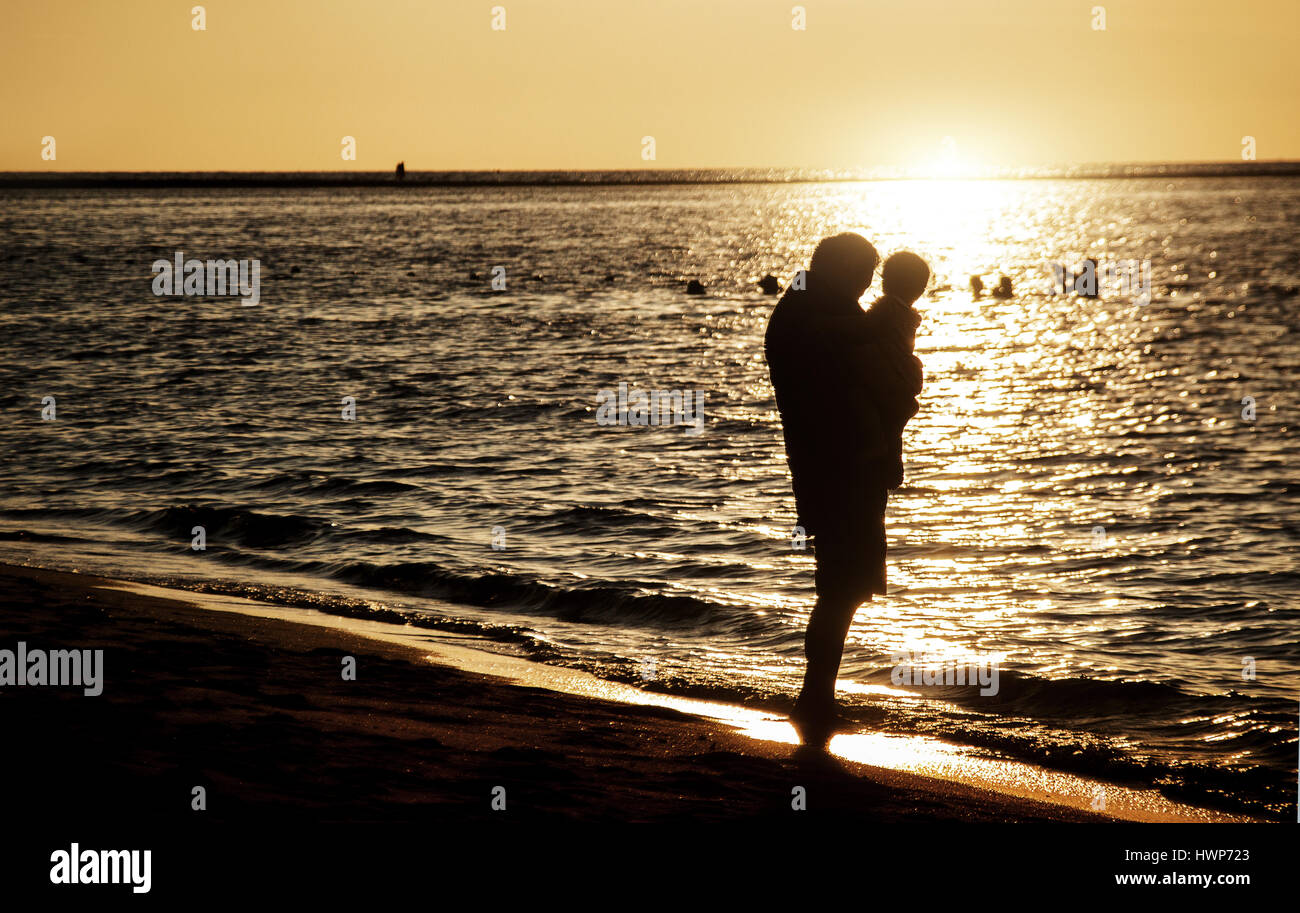 Hug shadow hi-res stock photography and images - Alamy