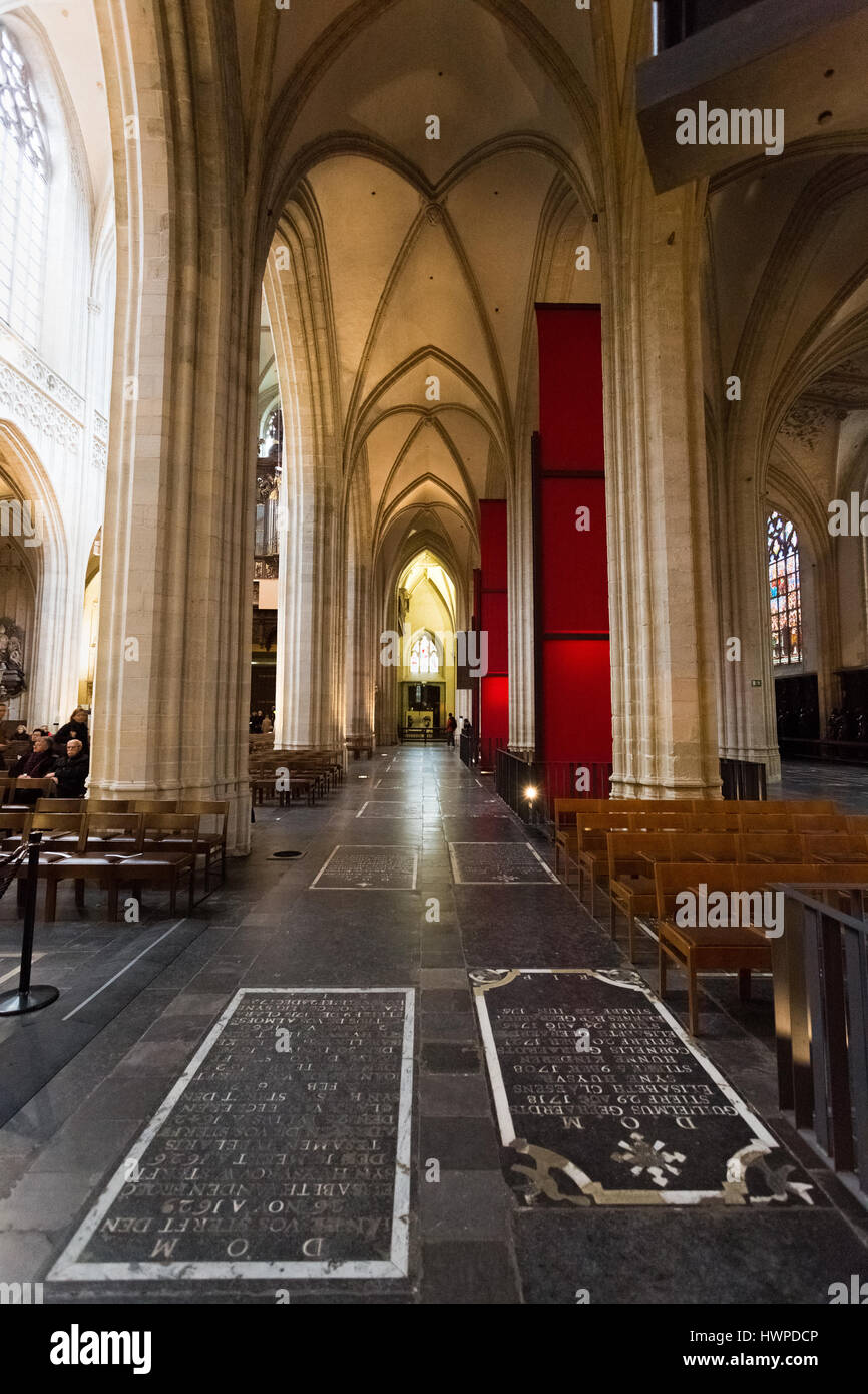 Interior of a Catholic Church, cathedral Stock Photo - Alamy