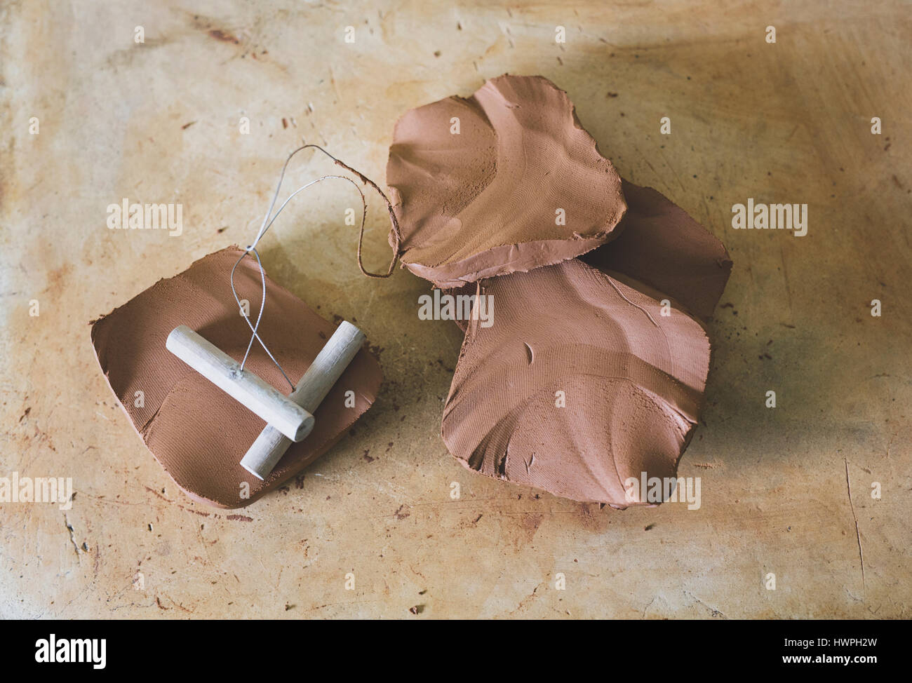 Pottery table hi-res stock photography and images - Alamy