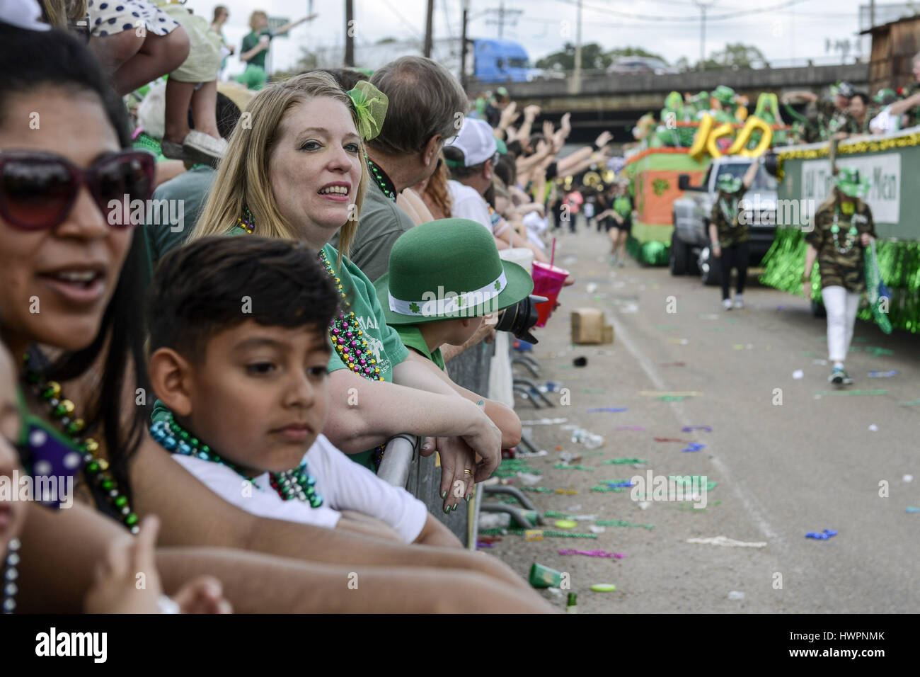 Louisiana, USA. 18th Mar, 2017. Baton Rouge's St Patrick's Day parade ...
