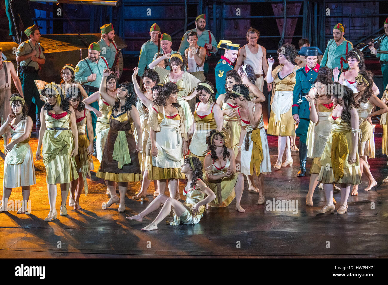 Handa opera on sydney harbour hi-res stock photography and images - Alamy