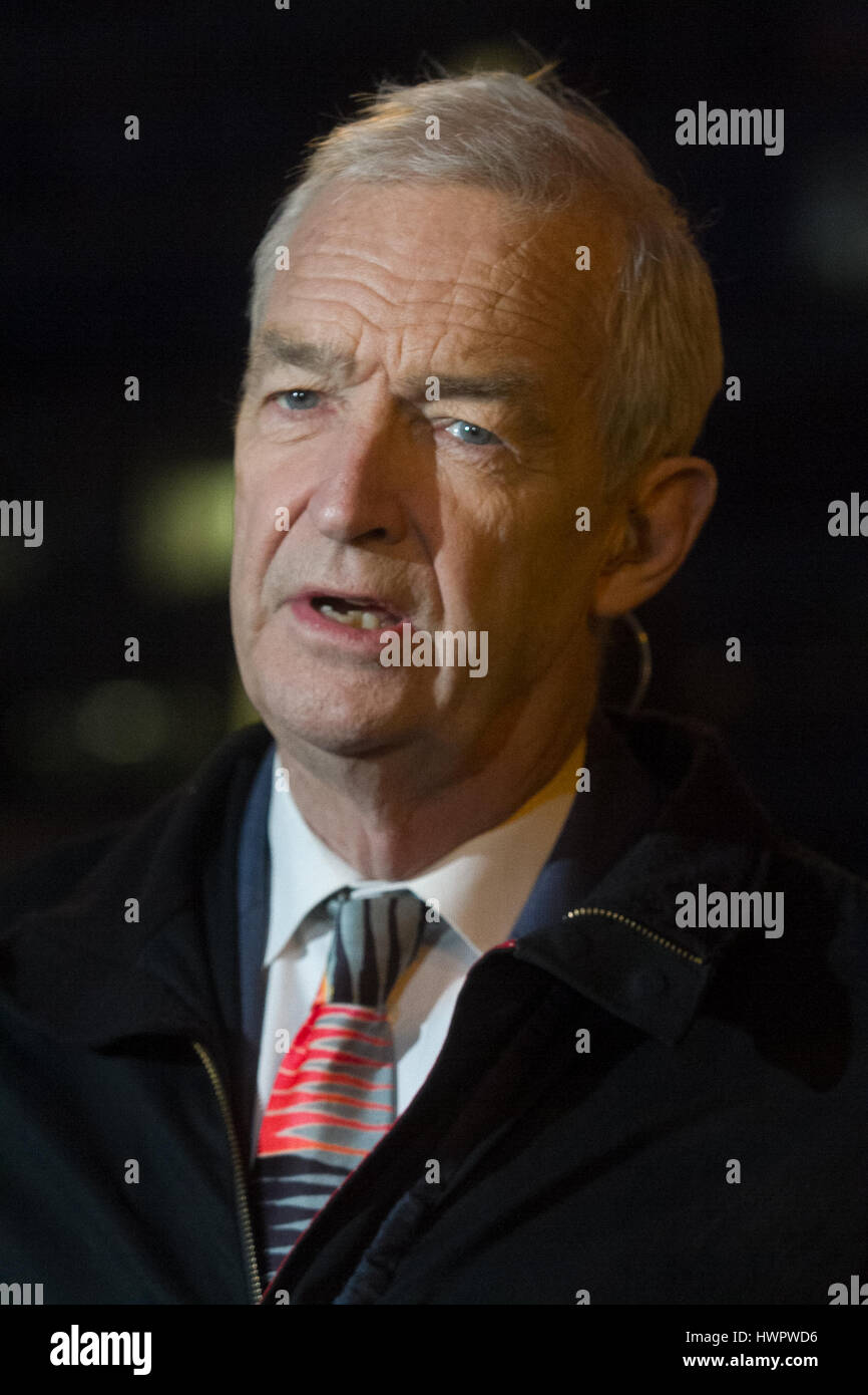 Journalist jon snow hi-res stock photography and images - Alamy