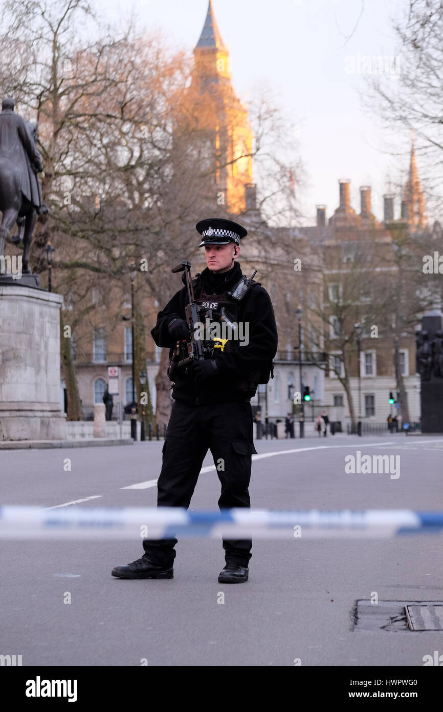Police firearms hi-res stock photography and images - Alamy