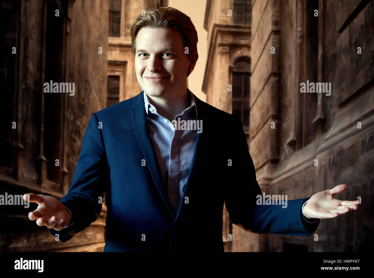 Ronan farrow hi-res stock photography and images - Alamy