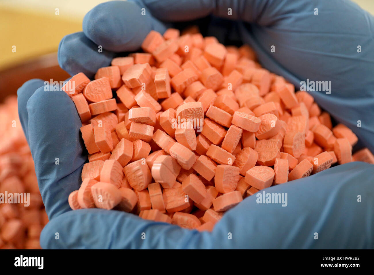 Ecstacy tablets hi-res stock photography and images - Alamy