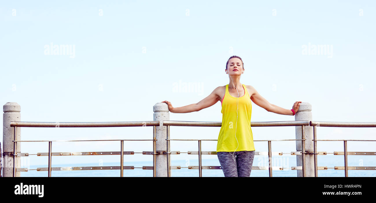 Look Good, Feel great! Full length portrait of young woman in fitness ...