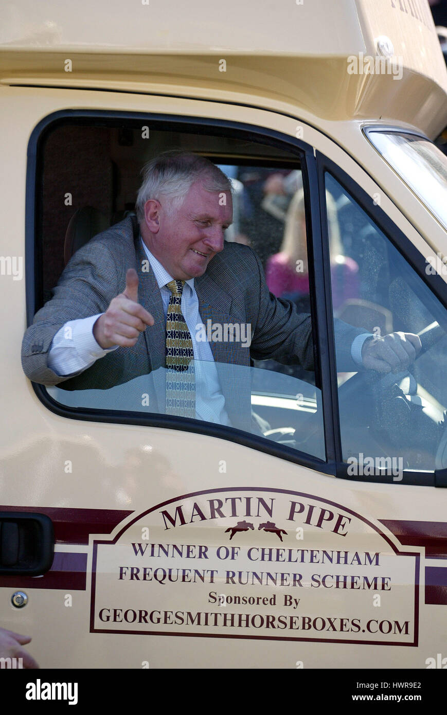 Trainer martin pipe hi-res stock photography and images - Alamy