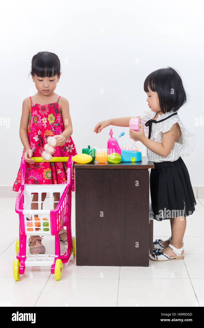 Kids paying at cash register hi-res stock photography and images - Alamy