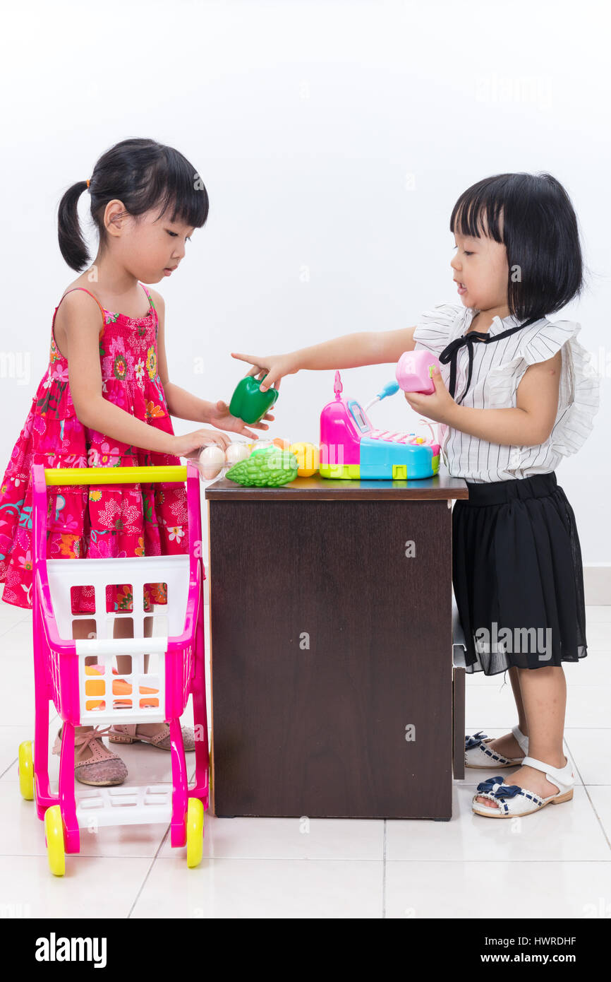Child paying store clerk hi-res stock photography and images - Alamy