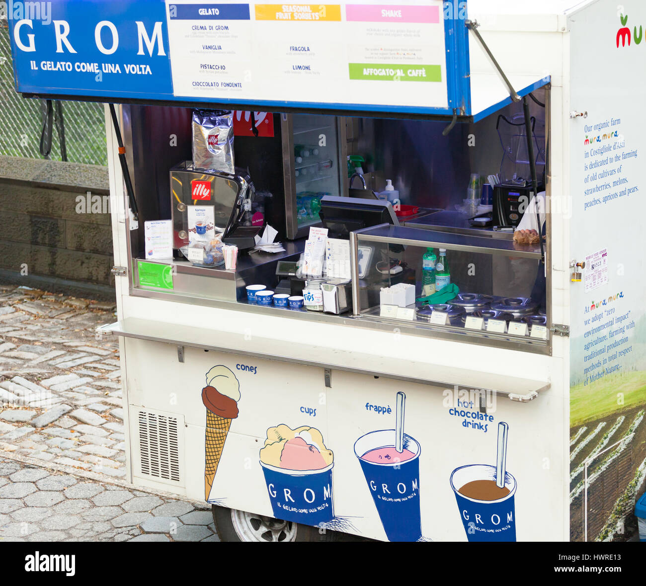 New York City, Usa - July 07, 2015: Grom street food in Manhattan ...