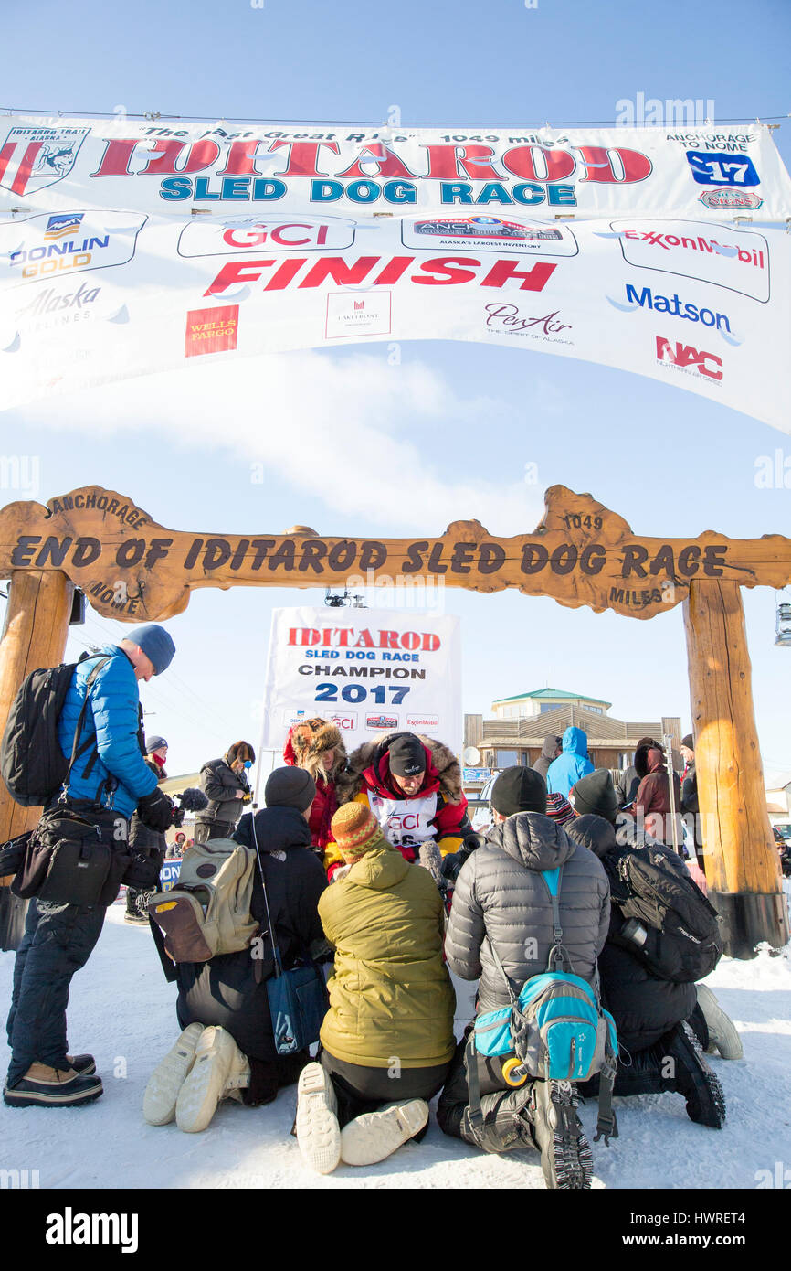 Nome finish line hi-res stock photography and images - Alamy