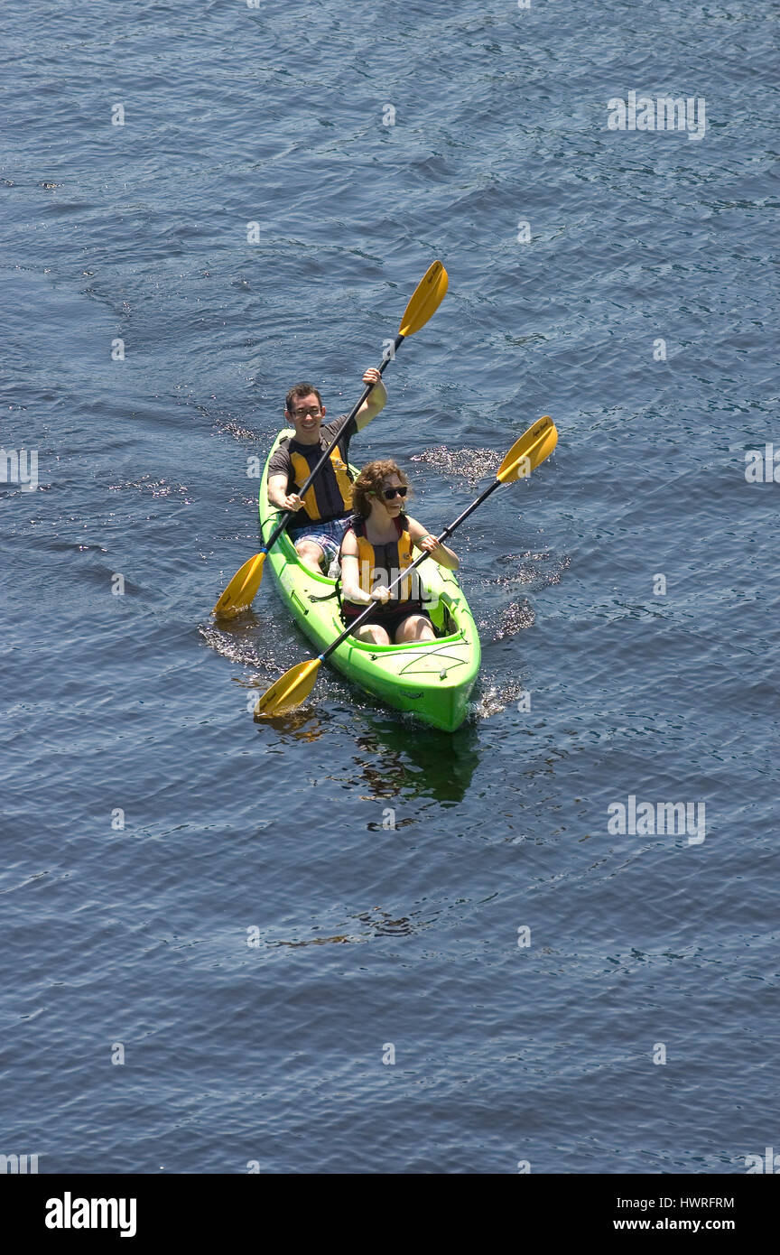 Kayaking along the Charles River from the Longfellow Bridge, Boston ...