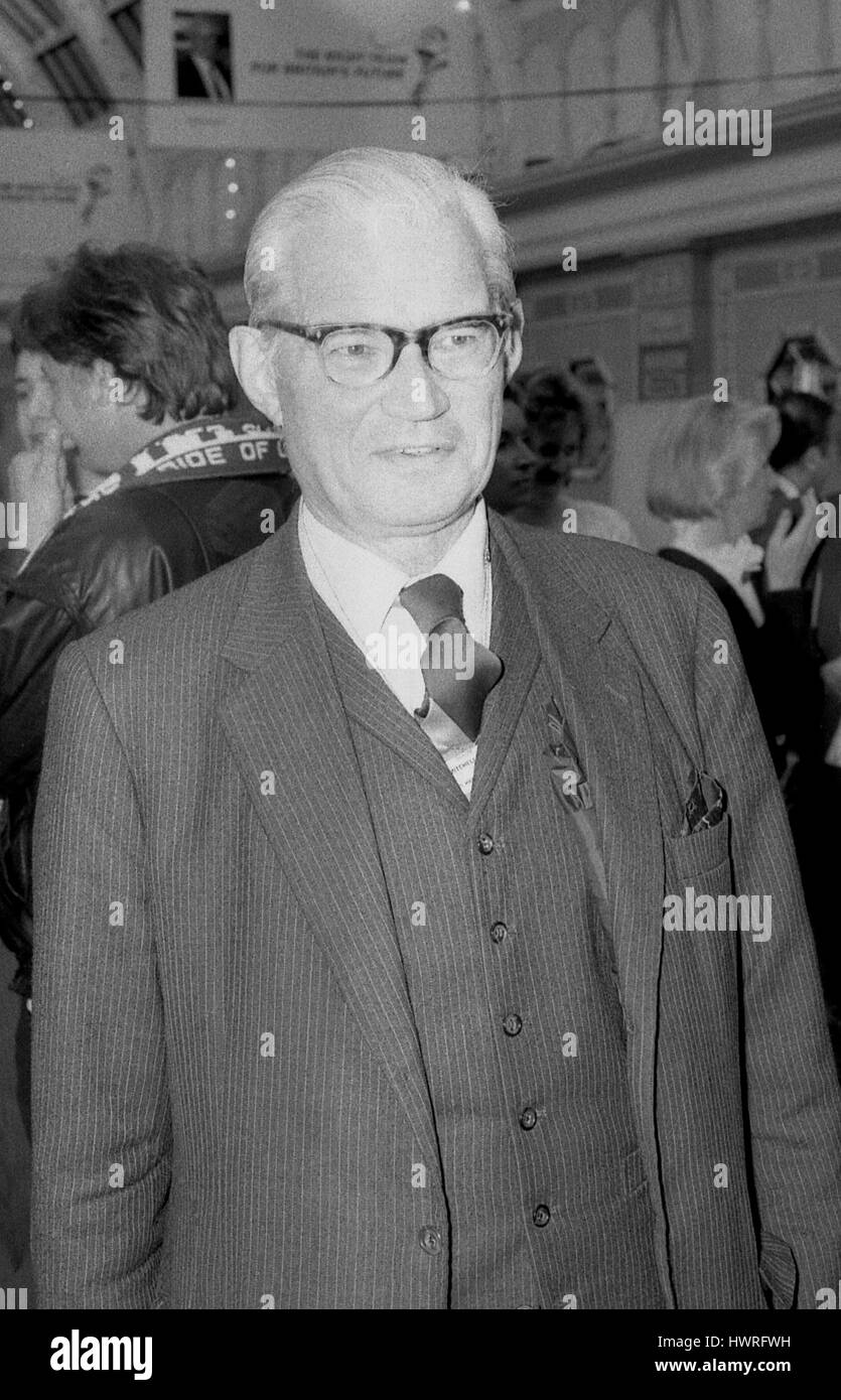 Mitchell conservative hi-res stock photography and images - Alamy