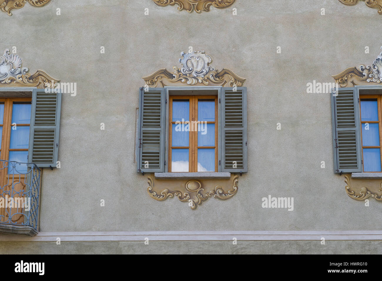 Beautiful windows with ornaments hi-res stock photography and images ...