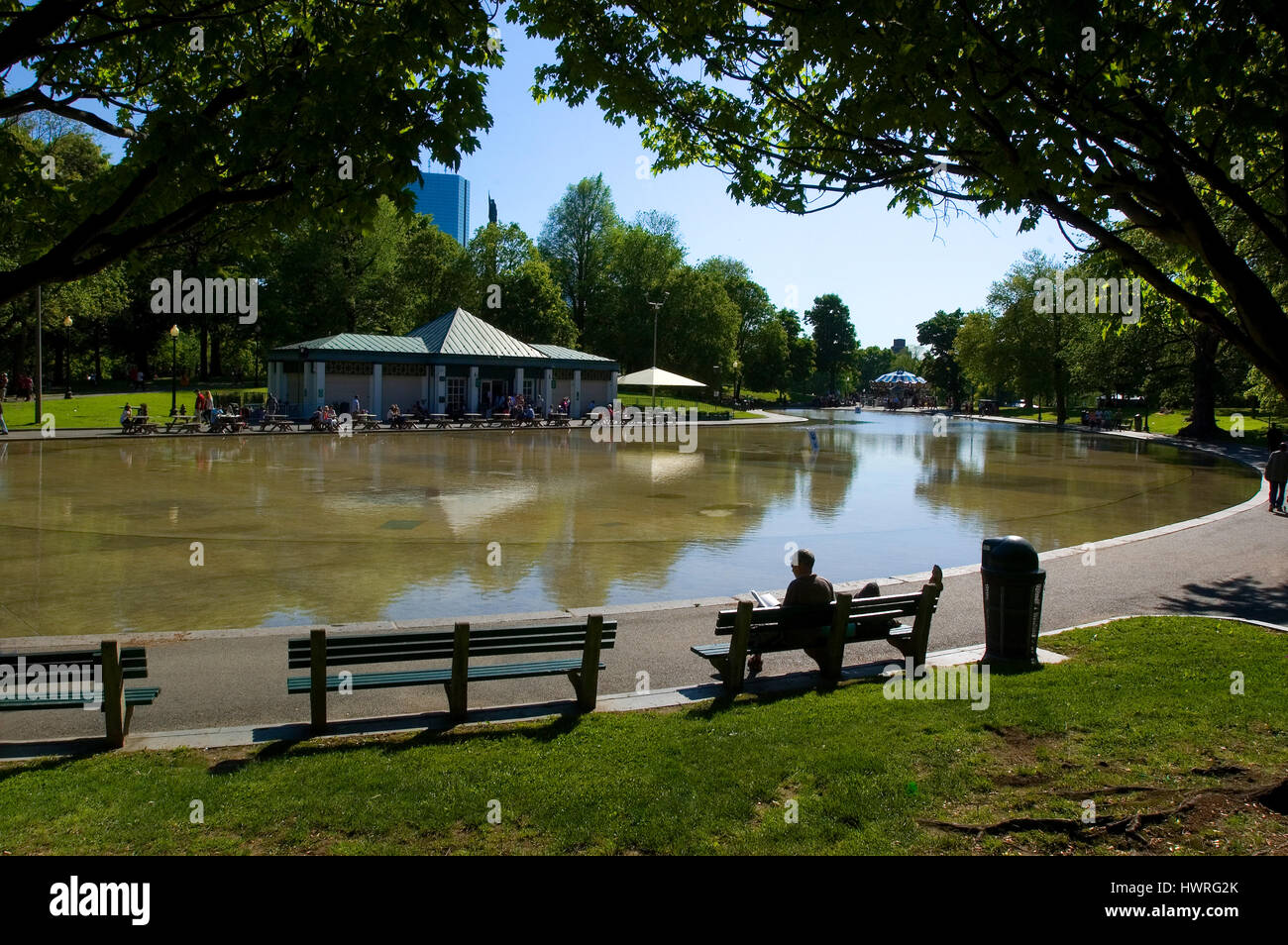Relaxing around the Frog Pond on Boston Common, Massachusetts Stock ...
