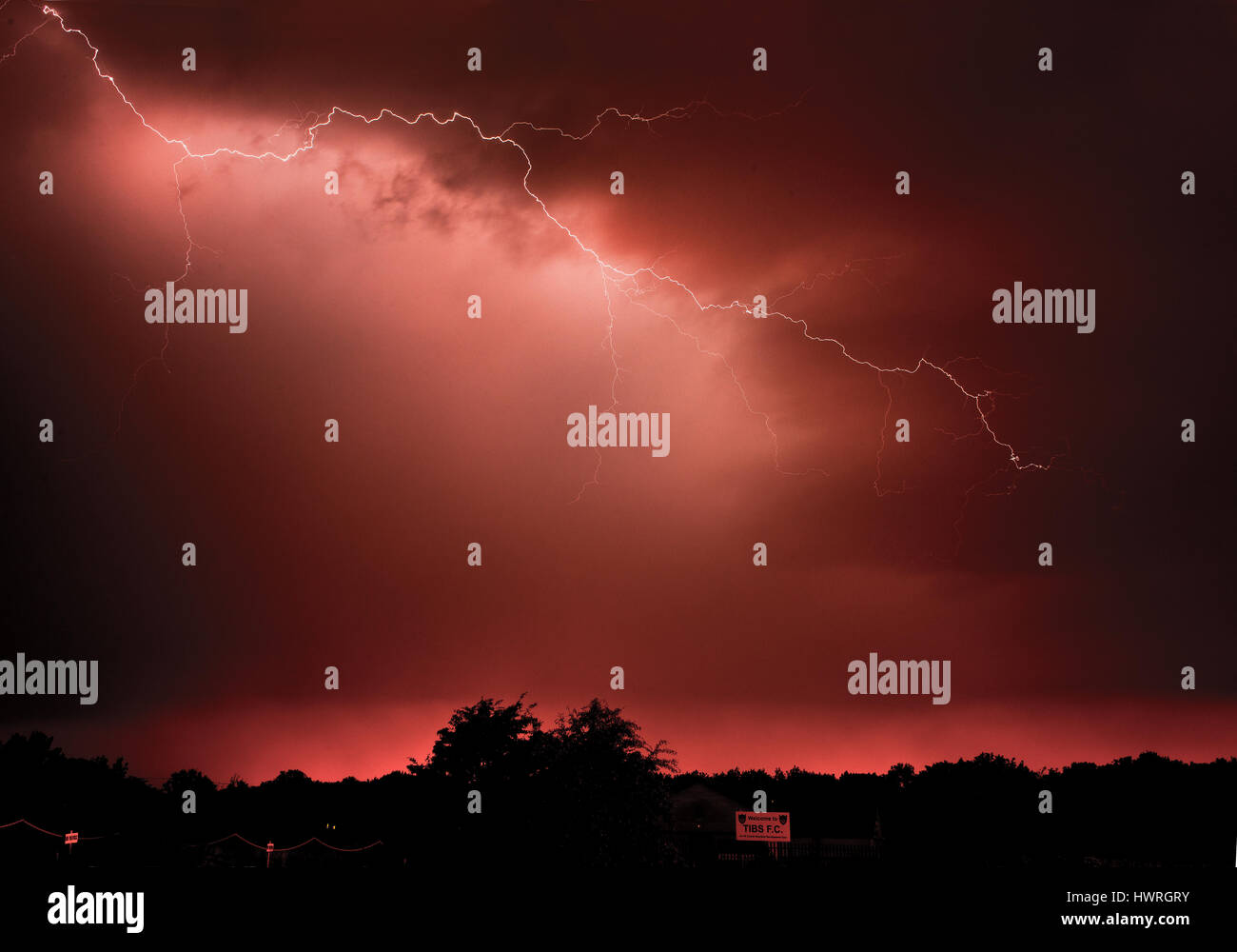 Uk and weather and lightning hi-res stock photography and images - Alamy