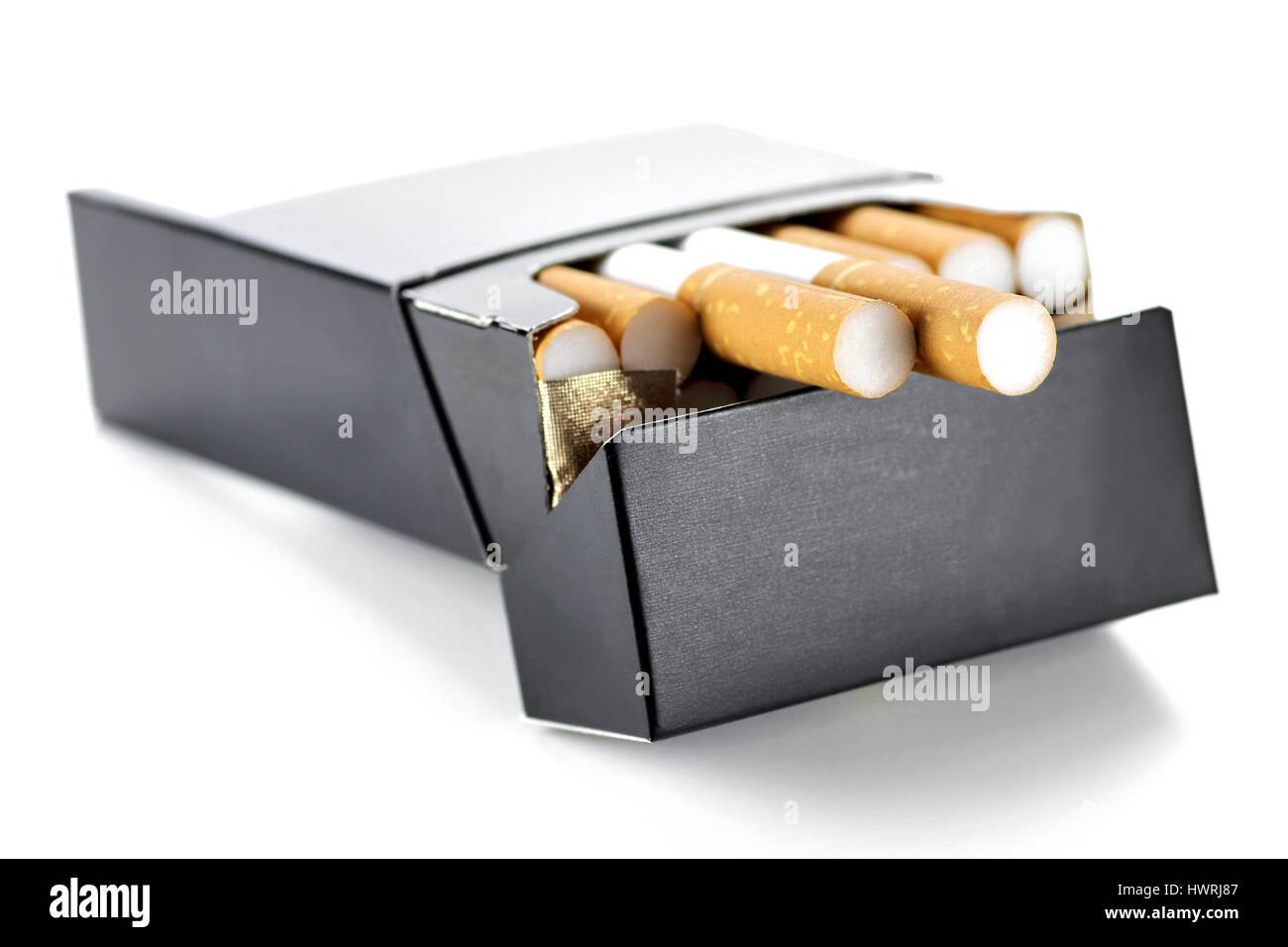 Cigarettes packet hi-res stock photography and images - Alamy