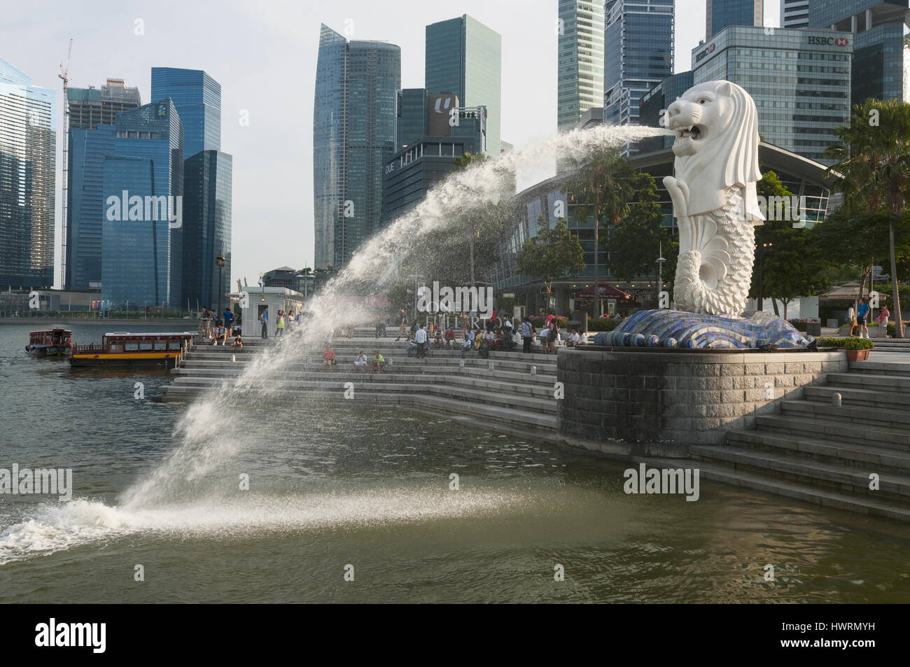 Singapore, Merlion statue Stock Photo - Alamy