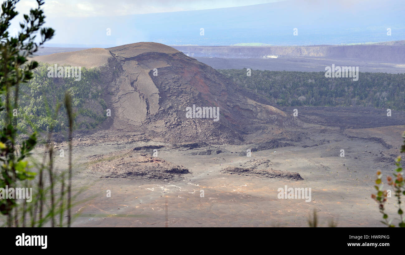 Aerial view of hawaii volcanoes national park hi-res stock photography ...