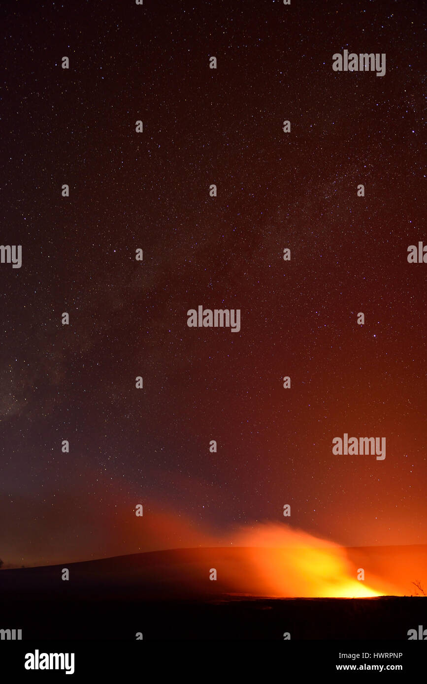 Erupting volcano in Hawaii Volcanoes National Park, Big Island, Hawaii ...