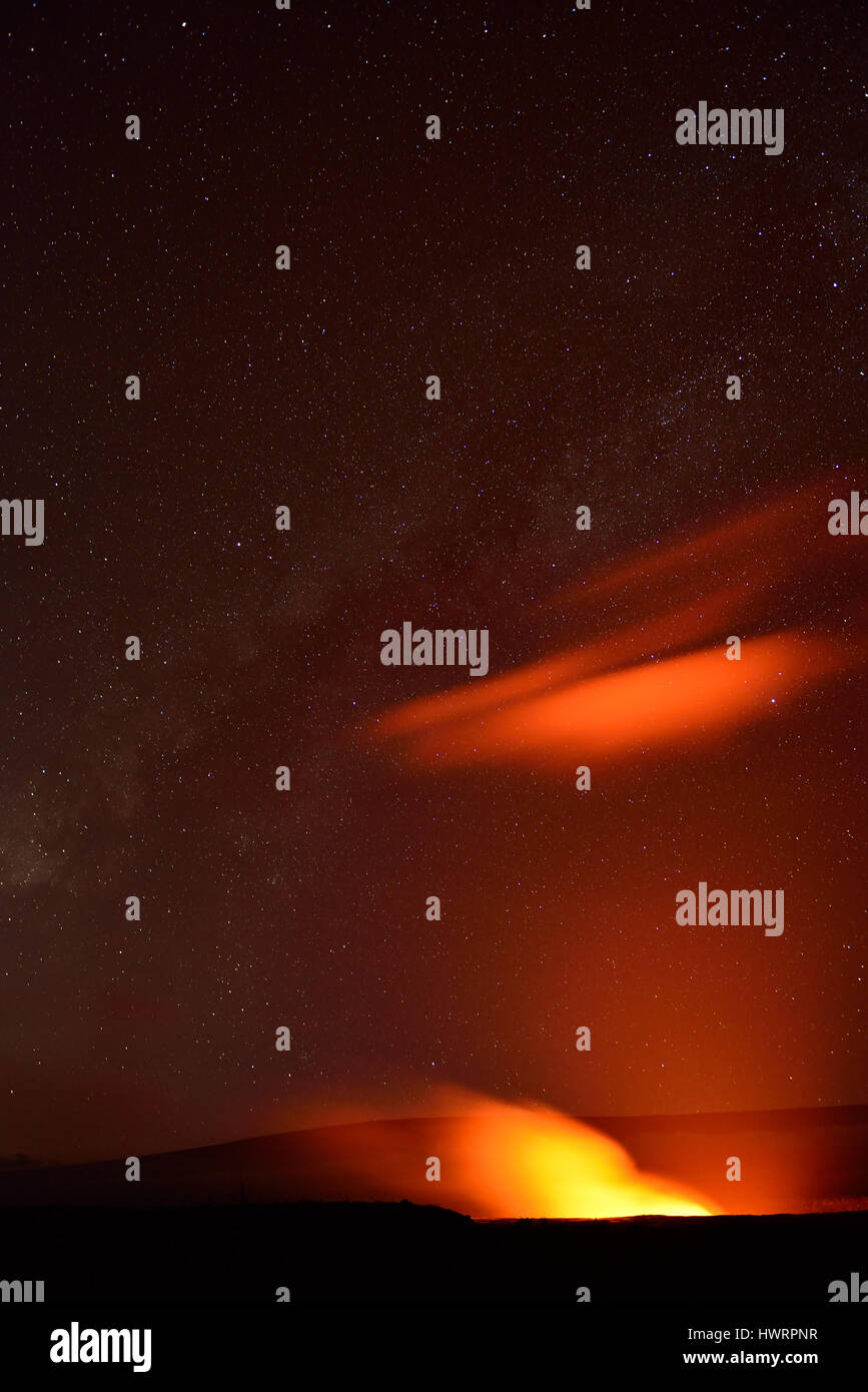 Erupting volcano in Hawaii Volcanoes National Park, Big Island, Hawaii ...