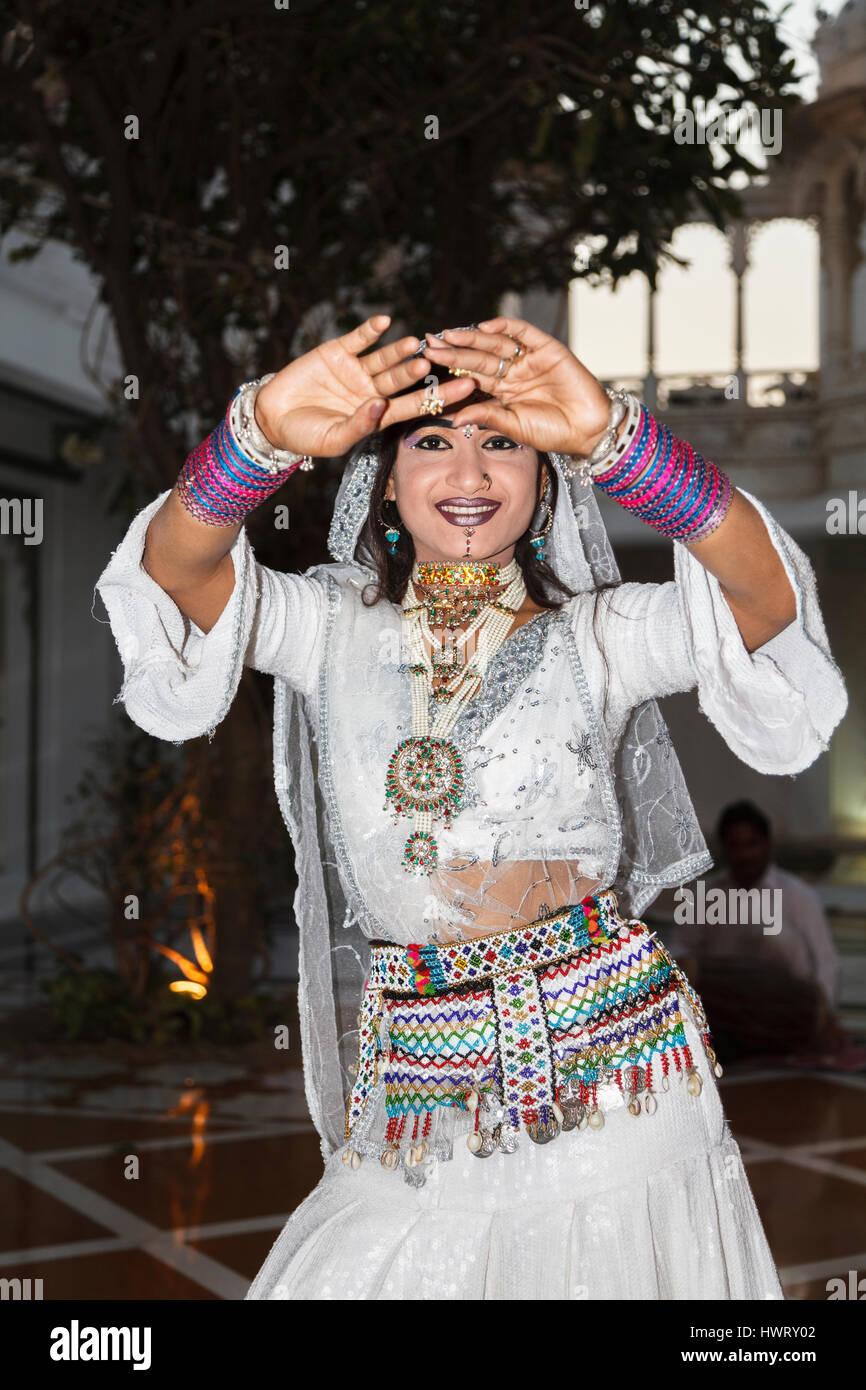 Local dancers, entertainment for guests of the Taj Lake Palace Hotel on ...