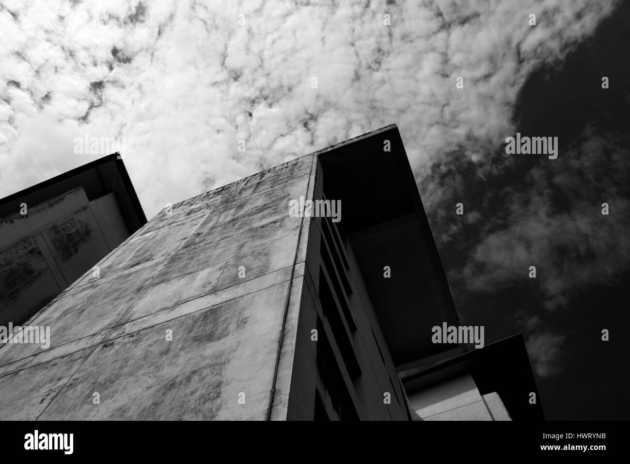 Modern architecture angular hi-res stock photography and images - Alamy