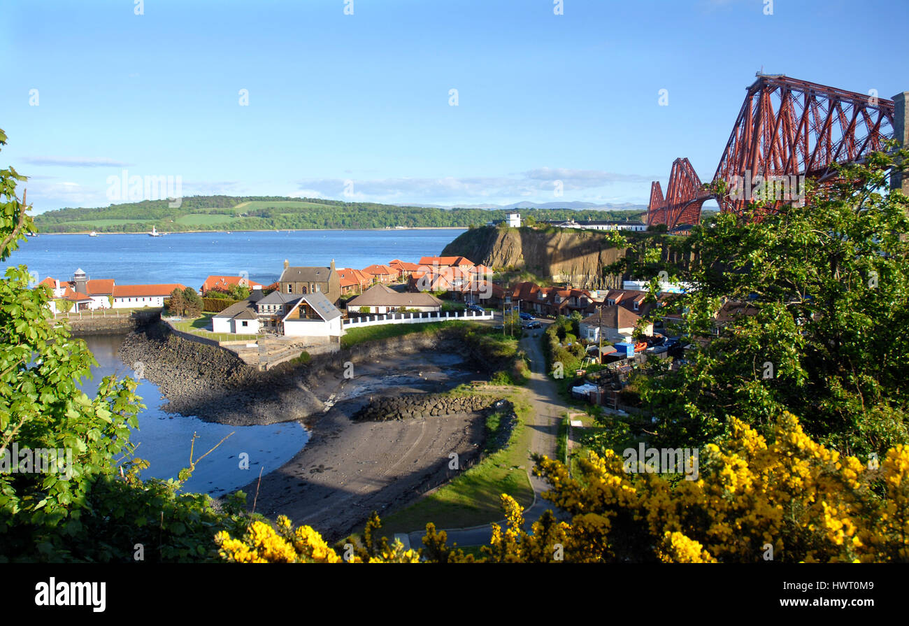 North queensferry village hi-res stock photography and images - Alamy