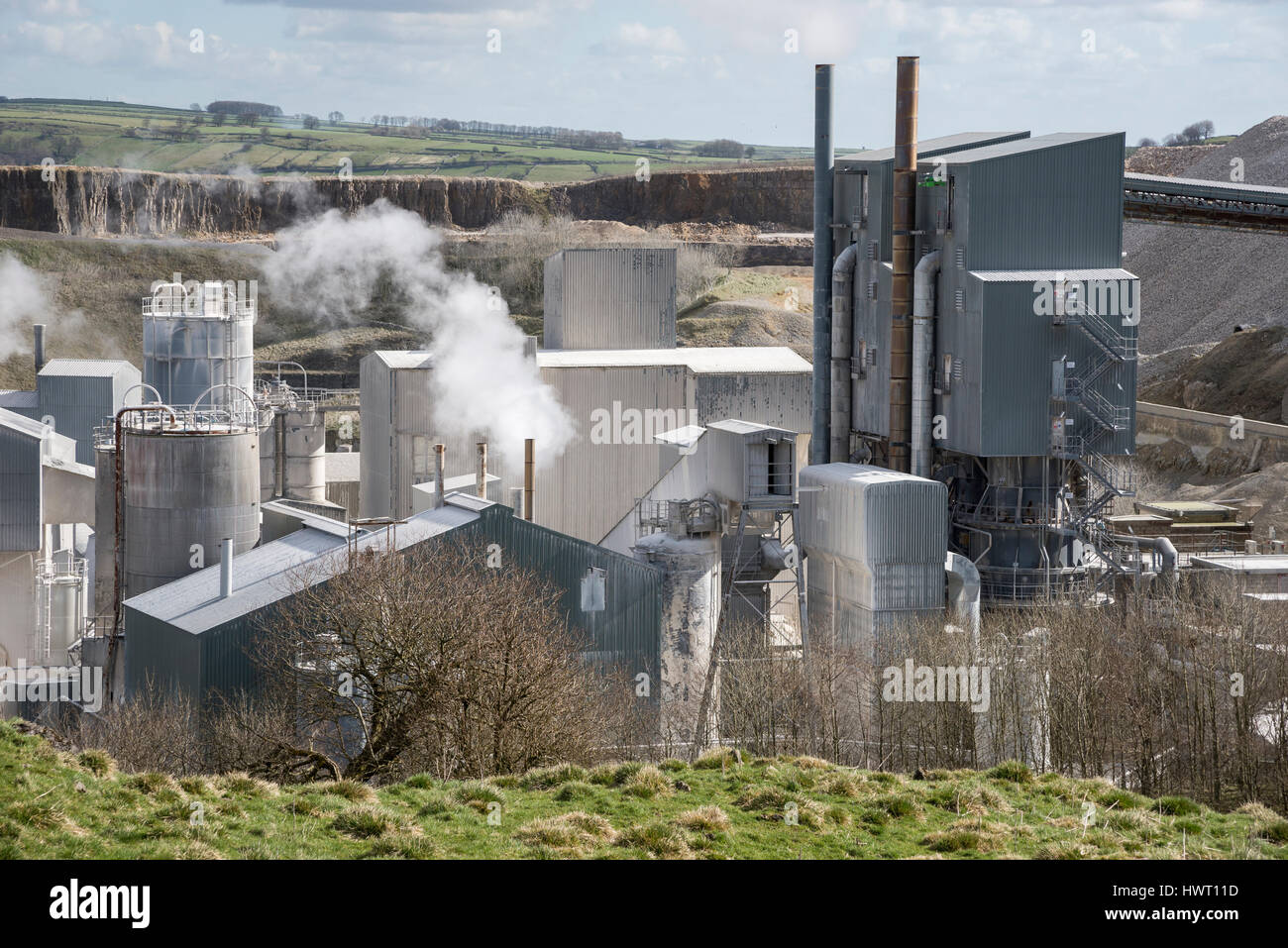 Working quarry hi-res stock photography and images - Alamy