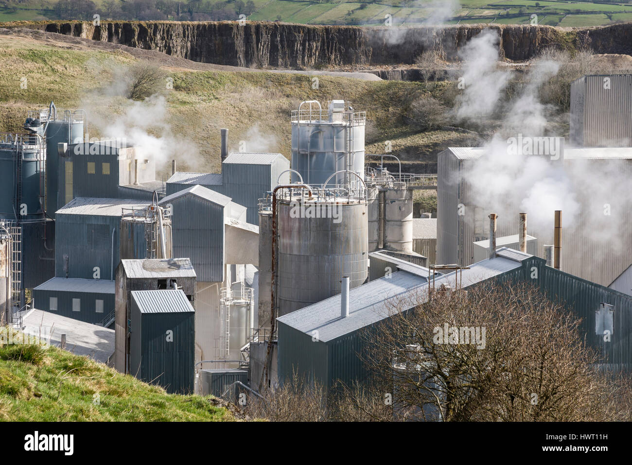 Working limestone quarry near Buxton, Derbyshire, England Stock Photo ...