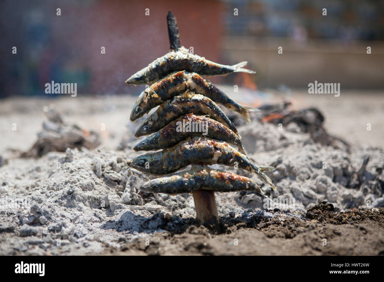 Fish being cooked hi-res stock photography and images - Alamy