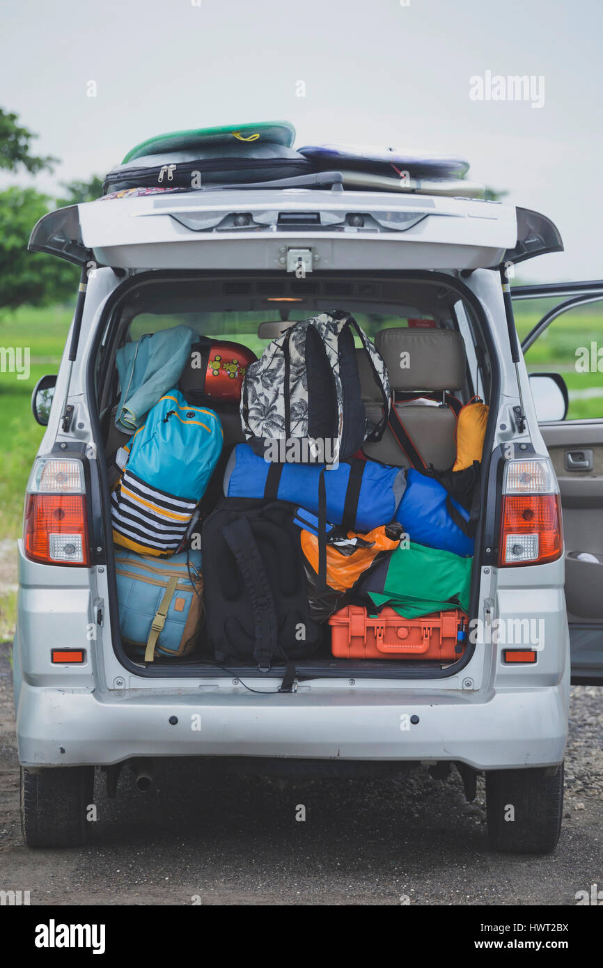 Open car trunk hi-res stock photography and images - Alamy