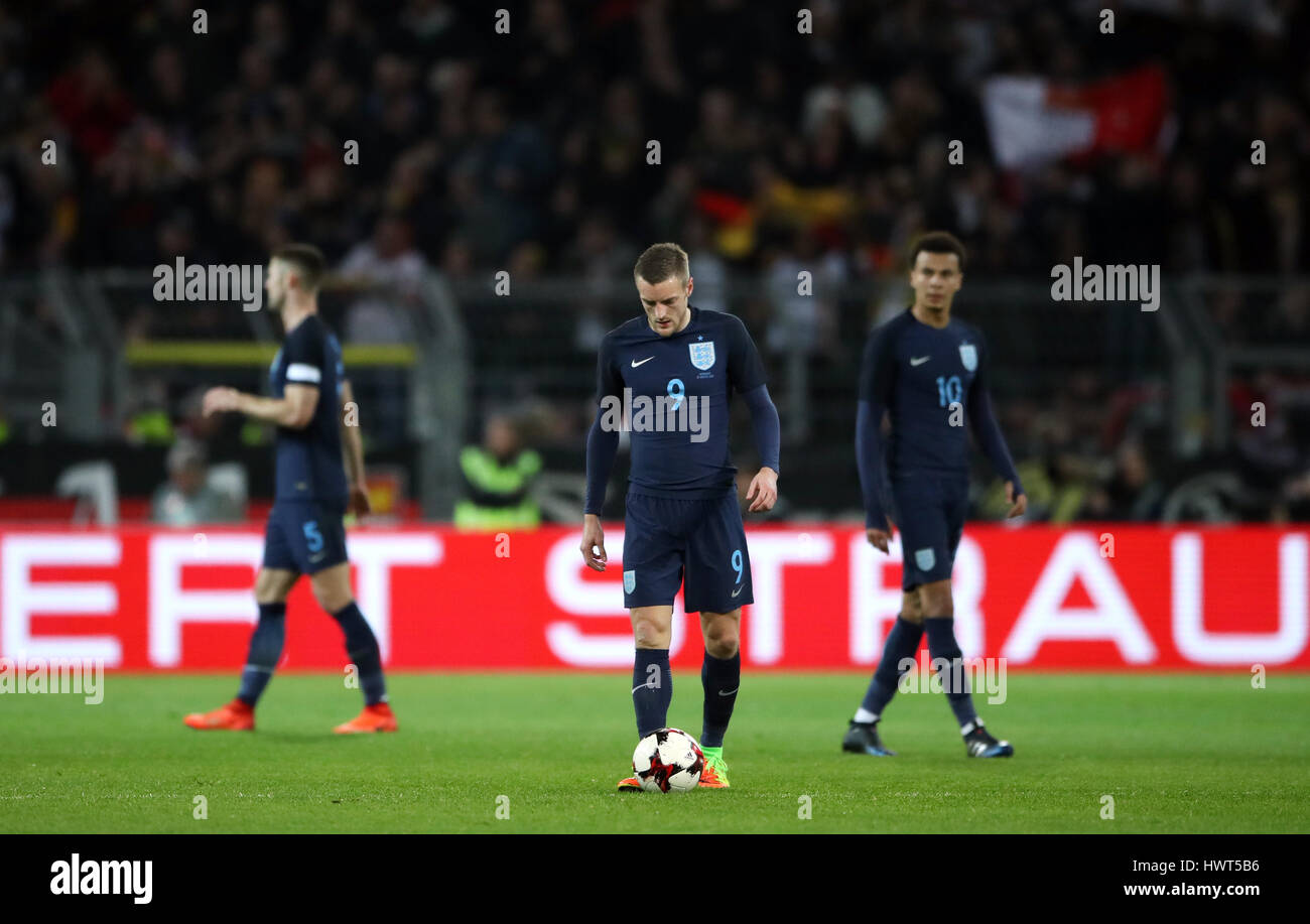England's (from left to right) Gary Cahill, Jamie Vardy and Dele Alli ...