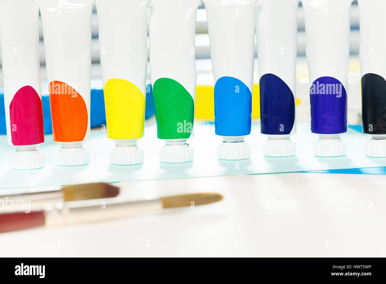 Tubes of purple paint hi-res stock photography and images - Alamy