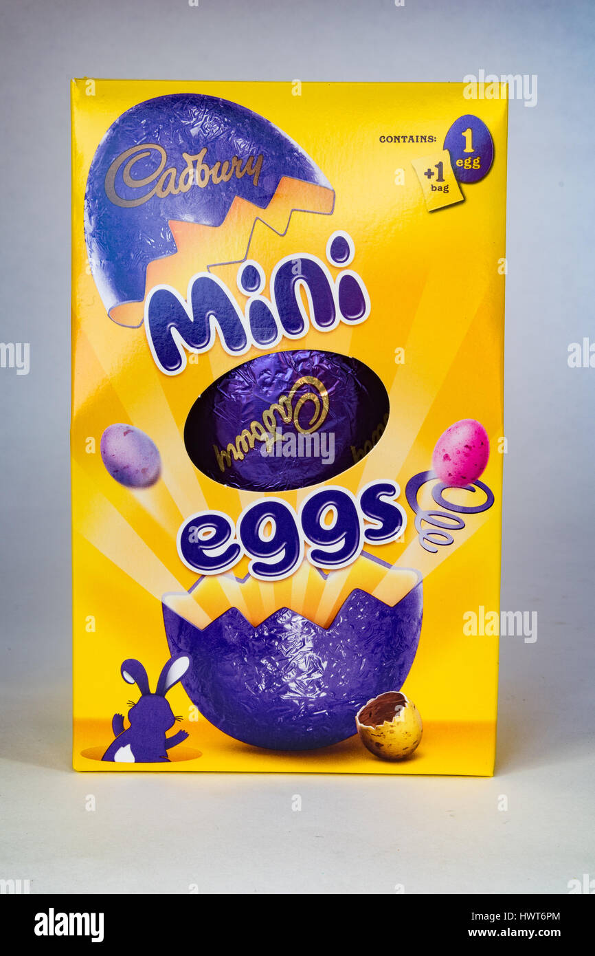 Cadbury mini eggs easter egg hi-res stock photography and images - Alamy